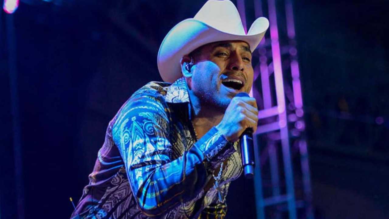 Espinoza Paz revive emotiva canción por Día del Padre | La Z 107.3 FM